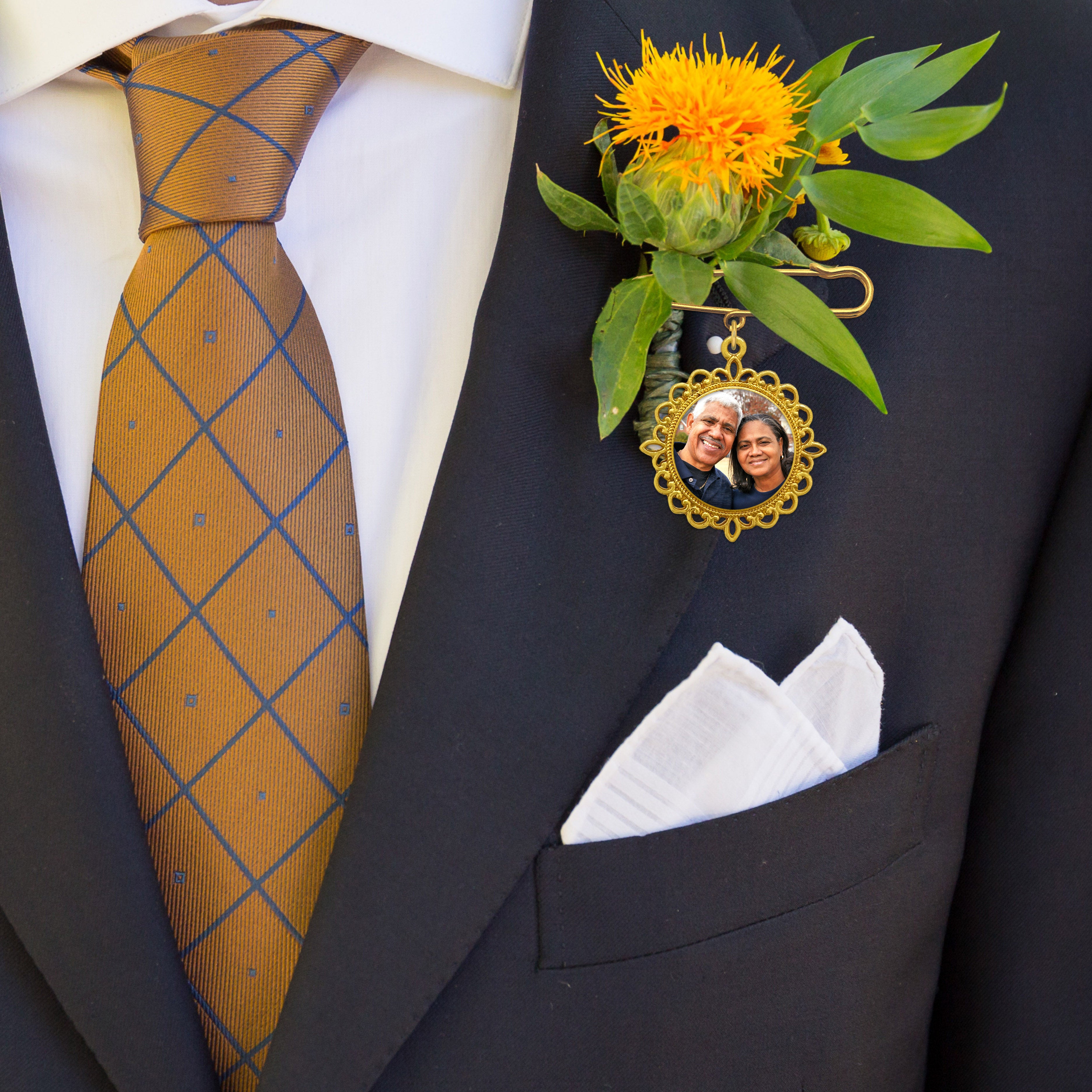 Wedding Photo Boutonniere Pins for the Groom – MemoriPix